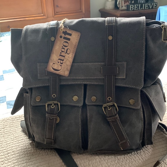 Cargo It | Bags | New With Tags Cargo It Gray Canvas Laptop Backpack ...